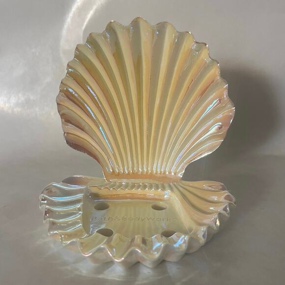 Bath | Bath Body Works Clam Shell White Iridescent Foaming Soap Holder ...